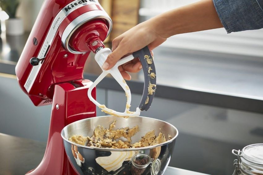 KitchenAid KFE5T Flex Edge Beater: for Home Bakers - Girly Daily